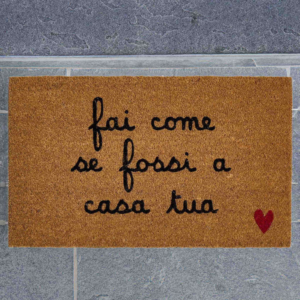 Doormat Make yourself at home — Simple Day